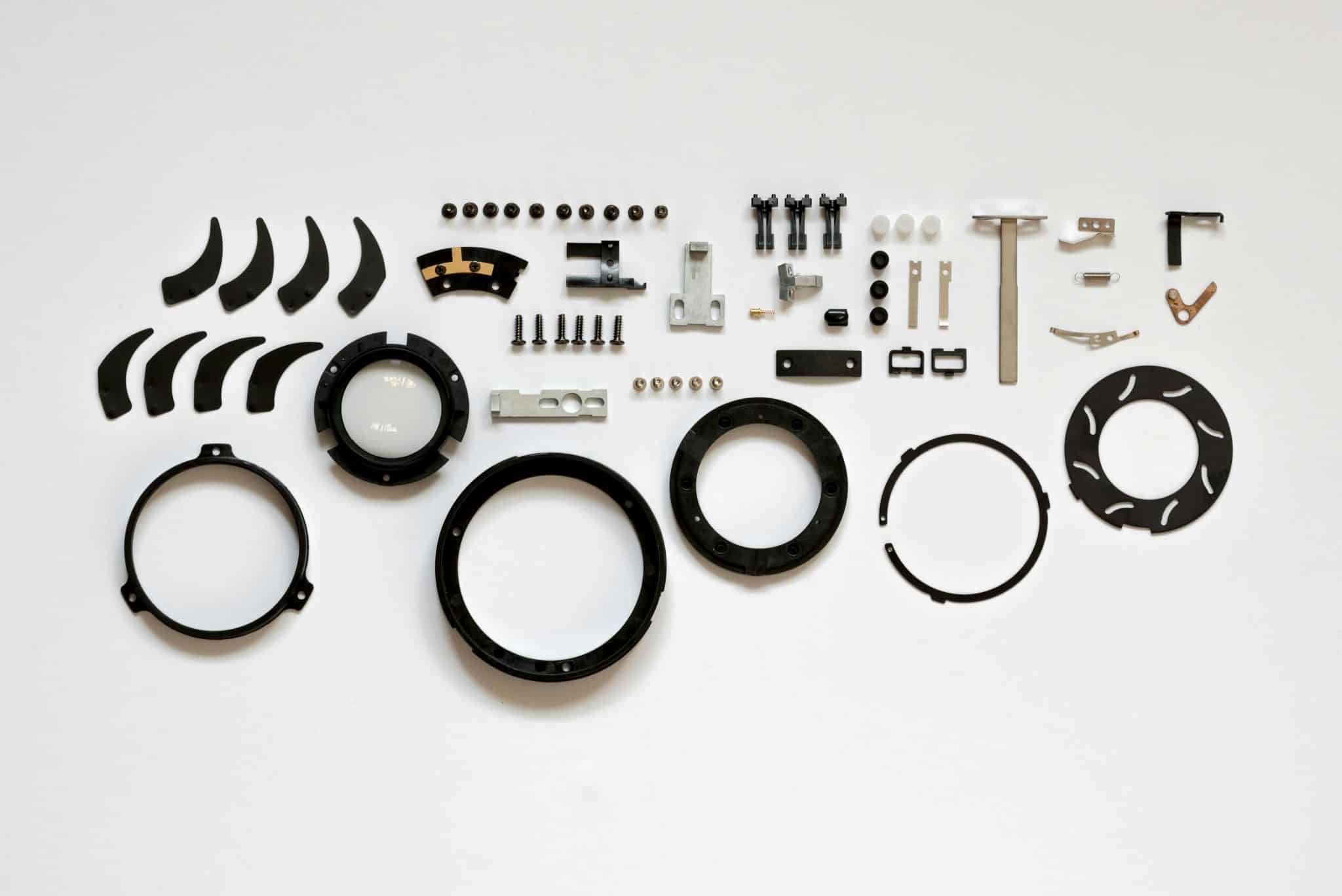 Deburring small parts | Moleroda Finishing Systems